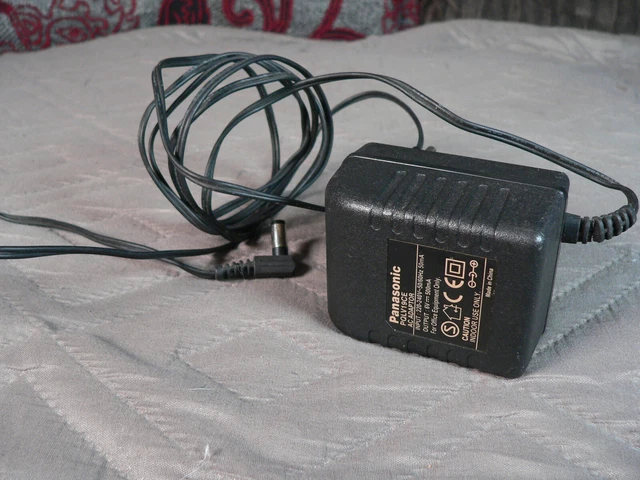 PANASONIC PQLV19CE ADATTATORE AC 2 pin Continental 220/240VAC a 6VDC ...