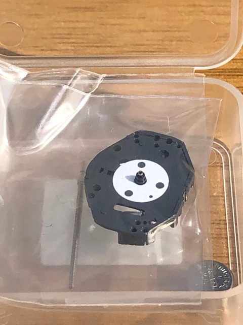 HATTORI ( SEIKO) PC21A/E quartz watch movement with two 377 batteries £ ...