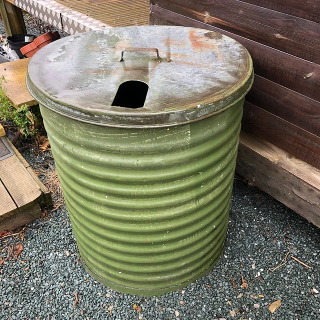 VINTAGE GALVANISED CORRUGATED/RIBBED Round Water Tank with Original Lid ...