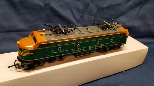 TRIANG R257 TRANCONTINENTAL Green/Tan Double Ended Twin Pantograph Loco ...