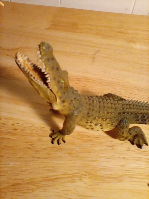 COLLECTA WILDLIFE NILE Crocodile Leaping with Movable Jaw Toy Figure ...