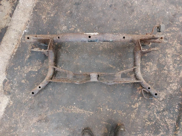 VOLKSWAGEN VW GOLF Mk5 Mk6 Touran Audi A3 8P Rear Axle Subframe ...