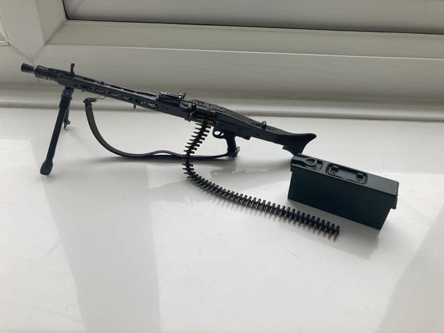 DRAGON ACTION MAN German Ww2 Mg34 Machine Gun And Ammo Canister 1/6 £20 ...