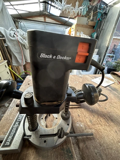 BLACK & DECKER BD66 Corded Plunge Router 240V 480W (Working) £10.00 ...