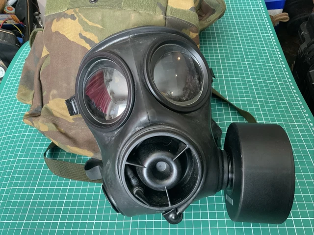 BRITISH ARMY ISSUE Avon S10 Respirator Gas Mask Size 1 & Pouch £65.00 ...