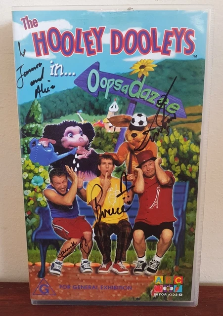 VINTAGE AUTOGRAPHED HOOLEY Dooleys In Oopsadazee VHS Video Tape ABC ...