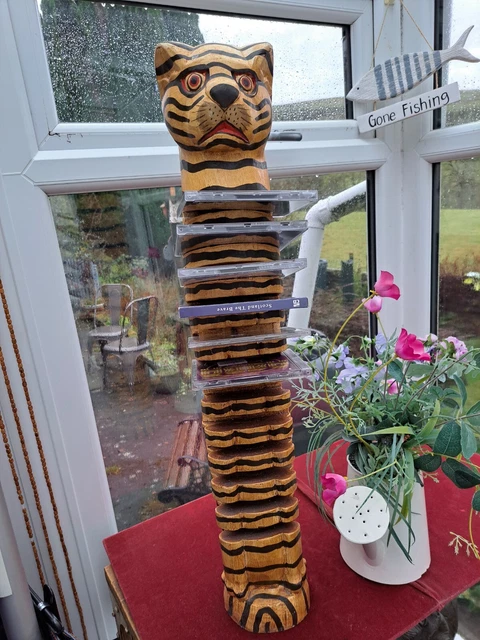 VINTAGE QUIRKY WOODEN Cat/ Tiger CD DVD Holder Rack Organiser Good Size ...