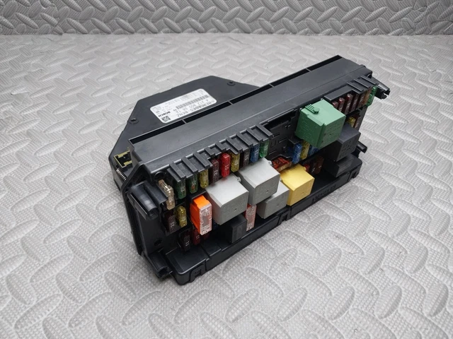 MERCEDES C CLASS W204 FUSE BOX SAM MODULE A2129005812 £79.00 - PicClick UK
