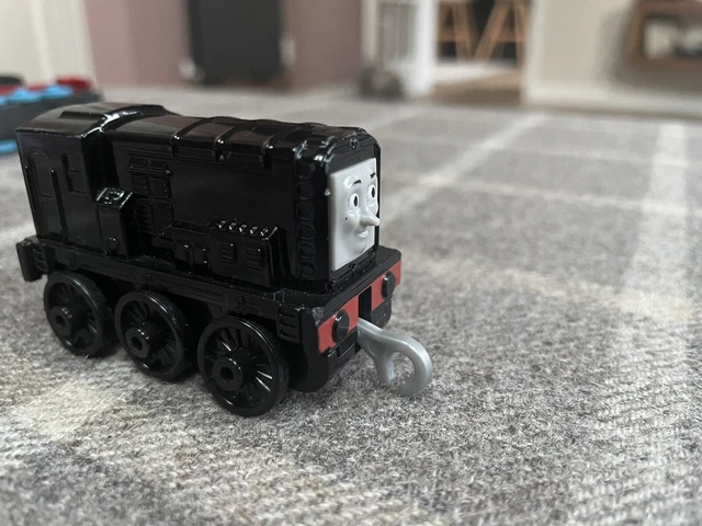 THOMAS AND FRIENDS Trackmaster Push Along Metal Train Engine - Diesel £ ...
