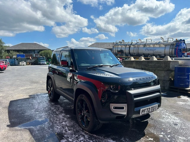 LAND ROVER DEFENDER 90 Diesel 3.0 D250 Hard Top £54,995.00 - PicClick UK