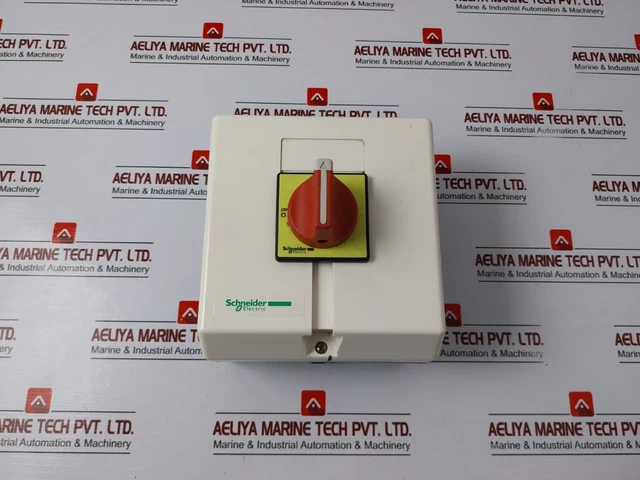 SCHNEIDER ELECTRIC VCF3GE Emergency Stop/Main Switch IP65 Enclosure ...