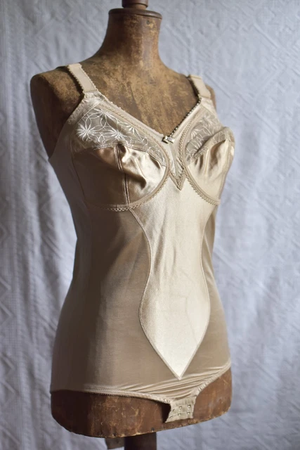 VINTAGE TRIUMPH DOREEN LUXURY BS liquid satin Bodysuit Shapewear Corset ...