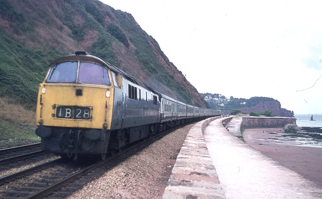 ORIGINAL COLOUR SLIDE of D844 BR Warship class diesel hydraulic loco £8 ...