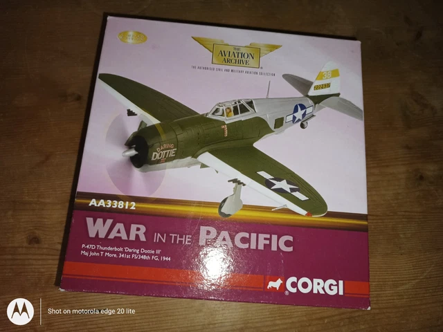 CORGI AVIATION ARCHIVE Republic P-47D THUNDERBOLT "DARING DOTTIE III ...