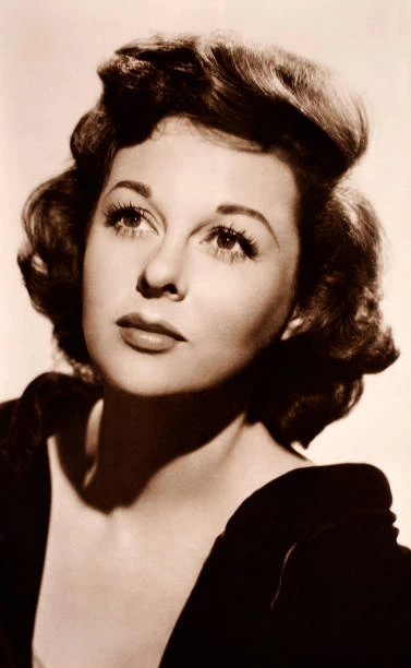 SUSAN HAYWARD, ACTRESS, circa 1945 Old Photo EUR 6,37 - PicClick IT