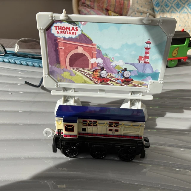 THOMAS AND FRIENDS Trackmaster Push Along Metal Train Engine - Noor ...