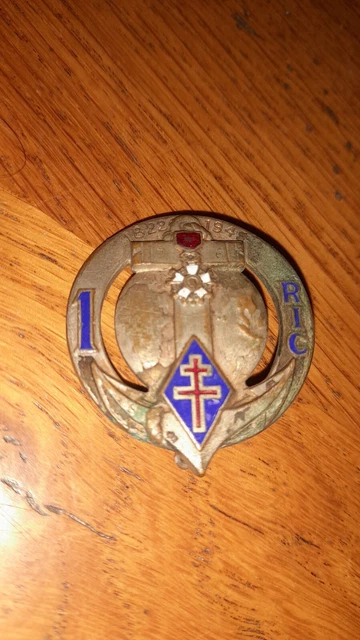 INSIGNE MILITAIRE 1ER Régiment D'infanterie Coloniale 1822/1945 Drago NICE H.179 EUR 9,99 ...