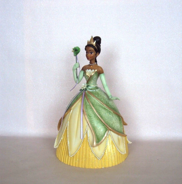 DISNEY SHOWCASE COLLECTION Tiana Masquerade Figurine. Jim Shore, Enesco ...