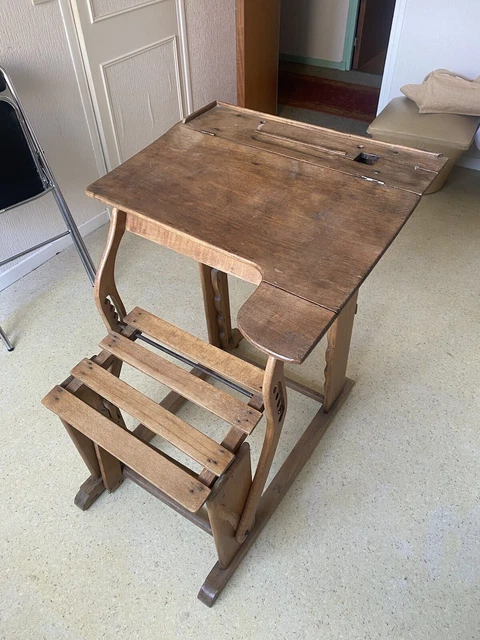 BUREAU D'ÉCOLIER ANCIEN en bois (des années 1960) EUR 50,00 - PicClick FR