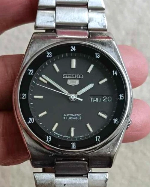 USATO VINTAGE SEIKO 5 Ora ferroviaria automatico 7S26 quadrante nero ...