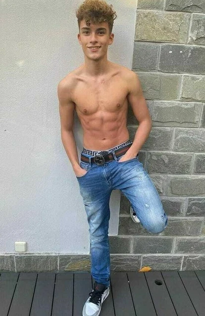 SHIRTLESS MALE BEEFCAKE Lean Cute Tattooed Slender Swimmer Body PHOTO ...