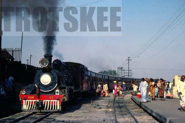 35MM SLIDE INDIA Indian Railways Steam Loco CC 664 Raipur 1982 Original ...