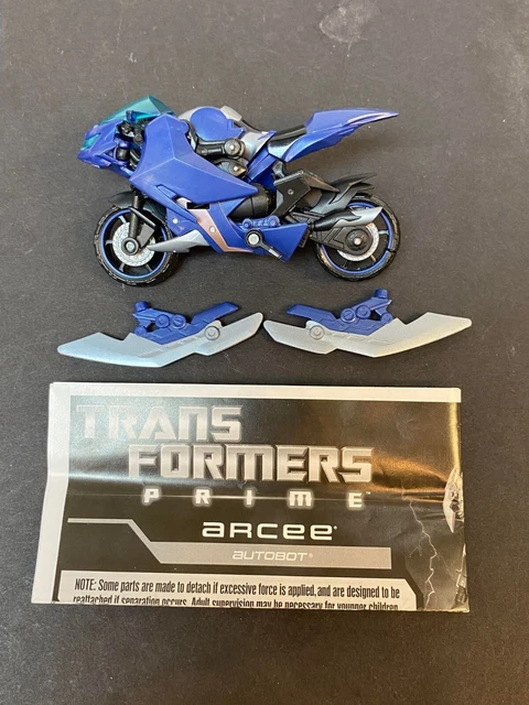 FIGURINE TRANSFORMERS PRIME Arcee First Edition 002 Autobot Deluxe ...