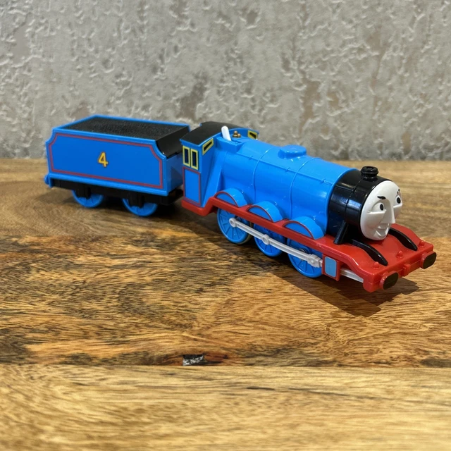 TOMY TRACKMASTER THOMAS The Tank Engine Gordon (2001) Battery Powered £ ...