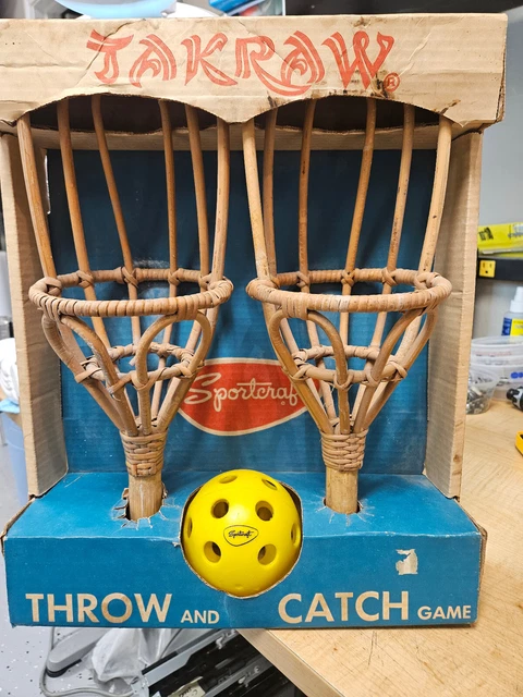 VINTAGE TAKRAW JAI Alai Wicker Catch Game Made In The USA Sportcraft £ ...