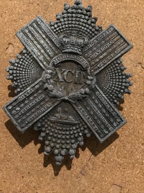 GORDON HIGHLANDERS 92ND of Foot Glengarry Cross Cap/Belt Badge £22.00 ...