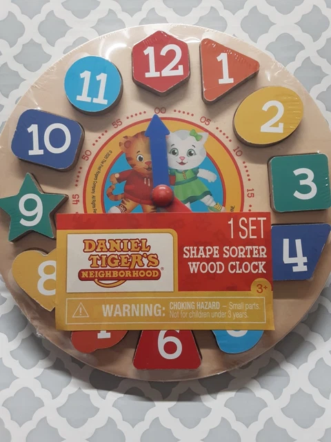 DANIEL TIGER'S NEIGHBORHOOD Shape Sorter Wood Clock 12 Pieces Fun W ...