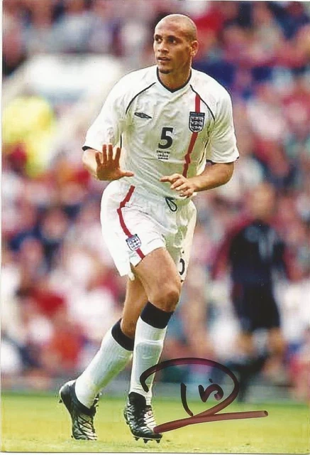 ENGLAND, LEEDS & MAN UNITED: RIO FERDINAND SIGNED 5x3.5 ACTION PHOTO ...