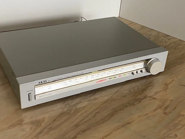 AKAI FM AM Stereo Tuner At-K02 EUR 50,00 - PicClick DE