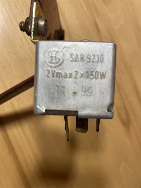 RELAIS SCHEINWERFER FÜR Case IHC Fernlicht 2 x 150 Watt SAR 9210 EUR 20 ...