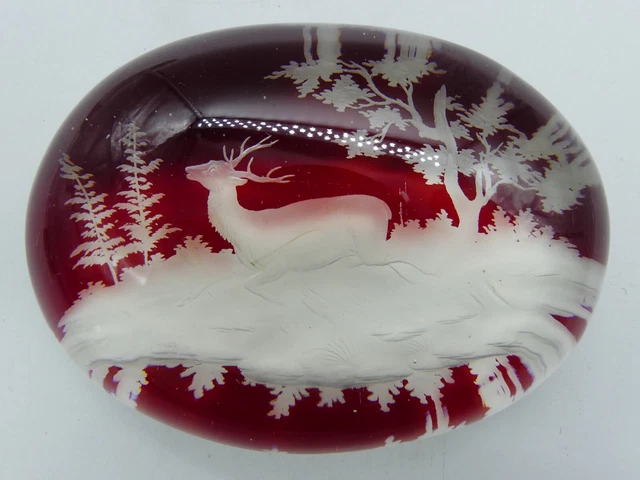 SULFURE PAPERWEIGHT PRESSE Papiers En Verre De Bohême Cerf Dans La ...