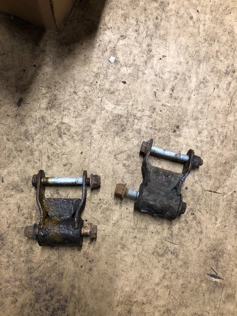 REAR LEAF SPRING shackles + bolts renault master vauxhall movano van ...