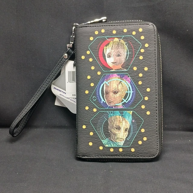 DISNEY PARKS GOTG I Am Groot Smartphone Case with Light Effect Wristlet ...