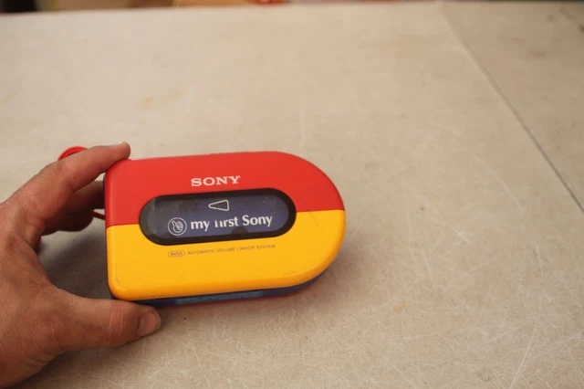 WALKMAN &SONY& WM-3300 "My first sony" EUR 19,99 - PicClick FR