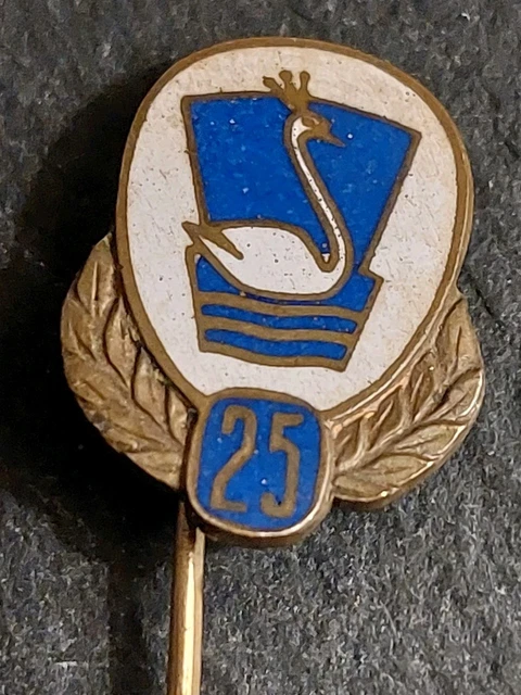 VINTAGE BILA LABUT White Swan Czech Department Store 25 Years Pin Badge ...