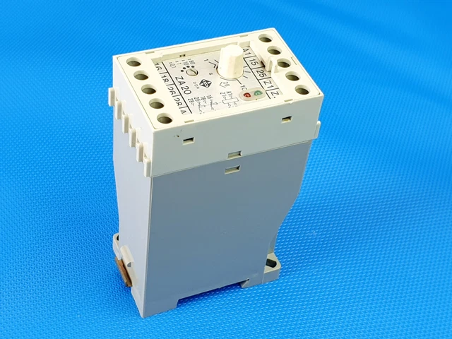 ZEITRELAIS EAW DDR ZA 20 ZA20 220V, Ansprechverzögert 2 Wechsler 4 Zeitbereiche EUR 38,99 ...