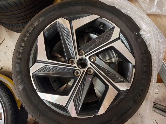 HYUNDAI TUCSON ALLOY Wheel AND Tyre Part 52910N7300 £156.72 - PicClick UK