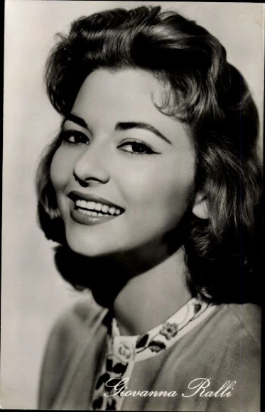 AK SCHAUSPIELERIN GIOVANNA Ralli, Portrait, Film Die Mädchen vom ...