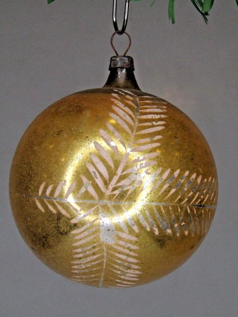 VINTAGE ANTIQUE BLOWN Glass Pictured LEAF Gold BALL Christmas Ornament ... VINTAGE ANTIQUE BLOWN Glass Pictured LEAF Gold BALL Christmas Ornament ...