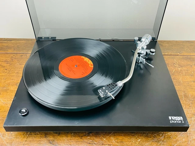 REGA PLANAR 3 P3 Record Player Turntable with RB200 Tone Arm ...