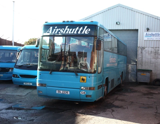 AIRSHUTTLE COACHES, LANGLEY Green EIL2225 6x4 Quality Bus & Coach Photo ...