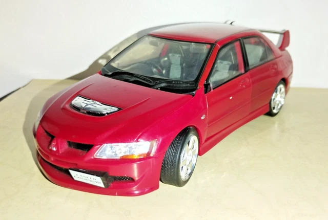 MITSUBISHI LANCER EVOLUTION VIII ROBOT TRANSFORMER échelle proche 1/20è ...