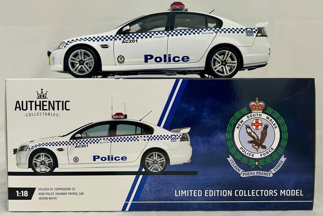 HOLDEN VE COMMODORE Nsw Police Highway Patrol Car 1:18 Scale Model Coa ...