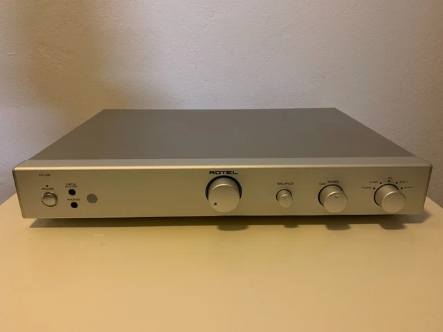 ROTEL RC-06 VORVERSTÄRKER der Extraklasse, sehr guter Zustand EUR 250 ...