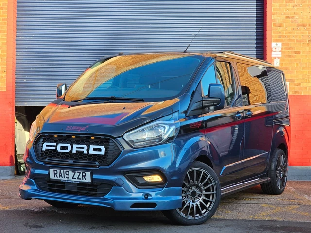 2019 TRANSIT CUSTOM Limited DVC Edition 7 Seat double cab WOW, MUST be ...
