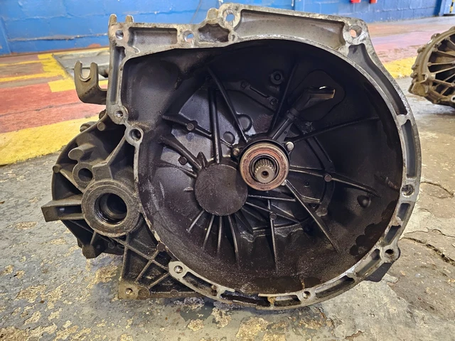 FORD TRANSIT CONNECT 5 Speed Manual Gearbox Dv6R-7002-Zac Needs Repair ...